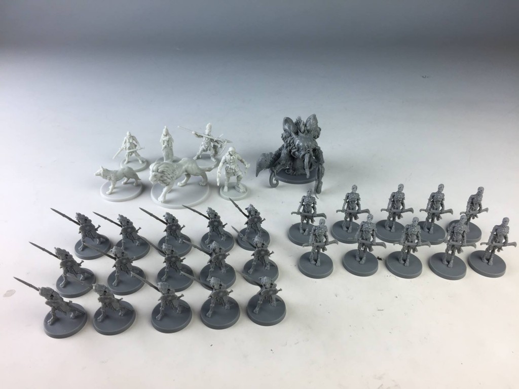 Monolith Show Off Plastic Barbarian & King Conan Miniature Sets ...