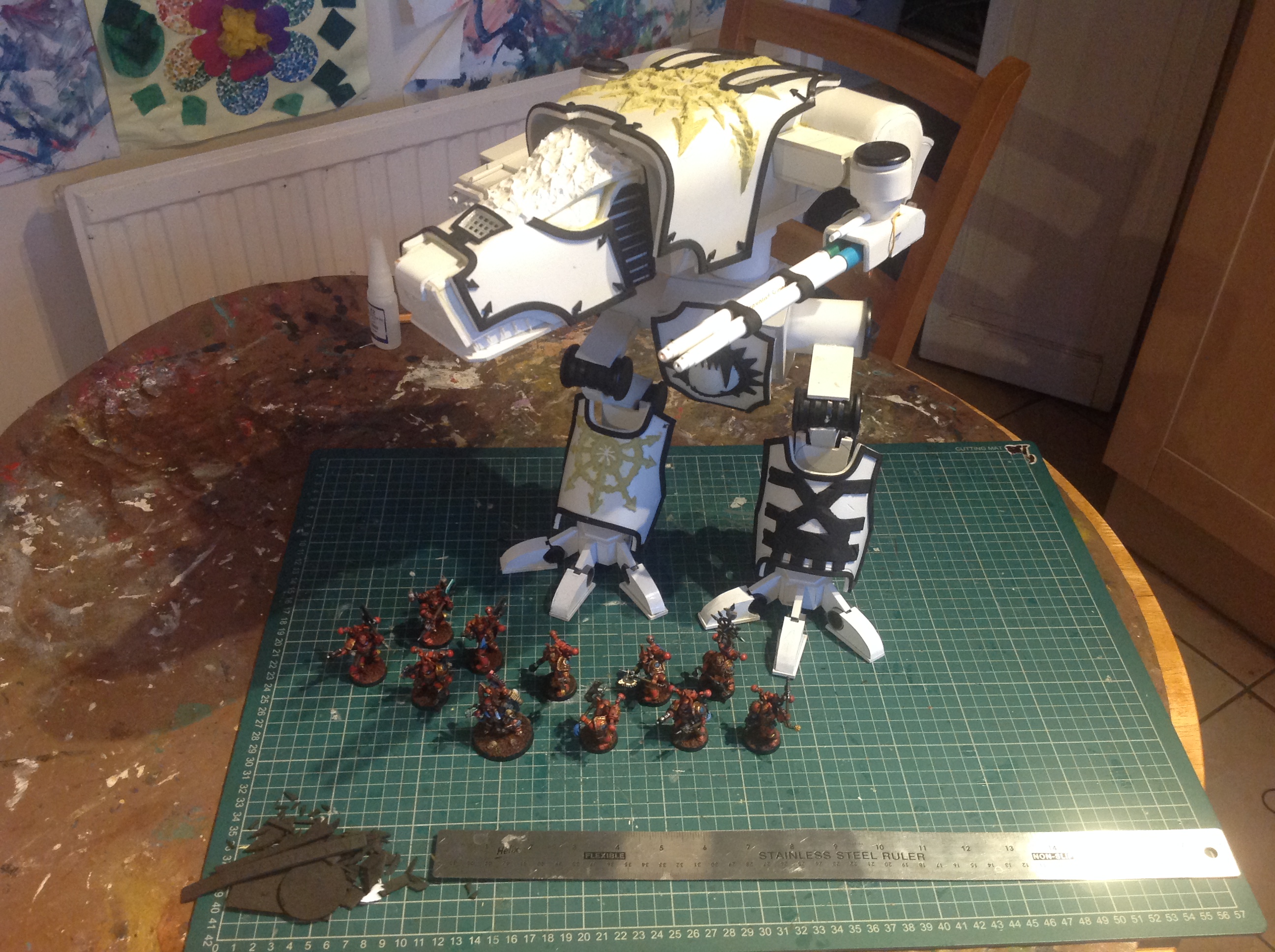 Scratch building a warhound for 40k – OnTableTop – Home of Beasts of War