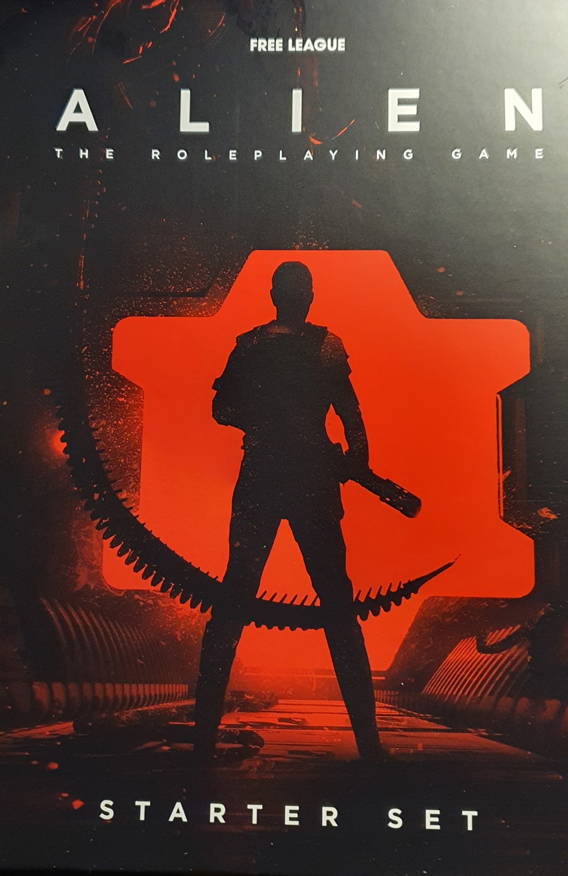 Unboxing Alien RPG starter set – OnTableTop – Home of Beasts of War