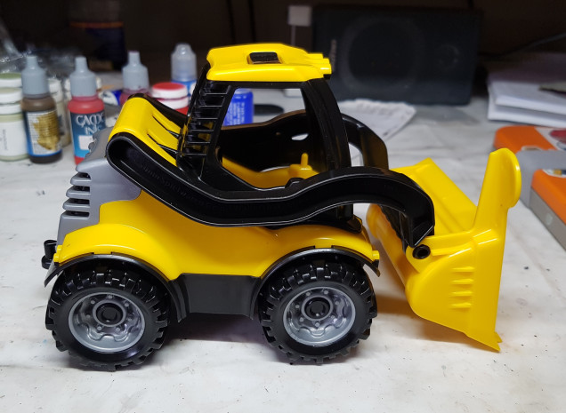 Toy Loader from Tescos by Lena Truckies Painted – OnTableTop – Home of ...