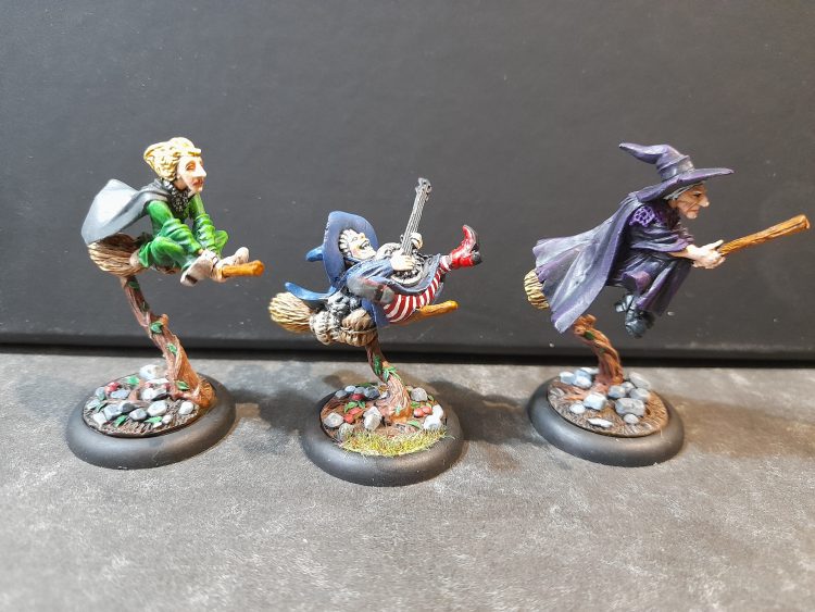 Community Spotlight: Bulk BattleTech, Discworld Witches & Blanchitsu ...