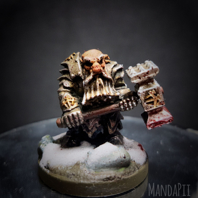 Dark Dwarf Pounder – OnTableTop – Home of Beasts of War