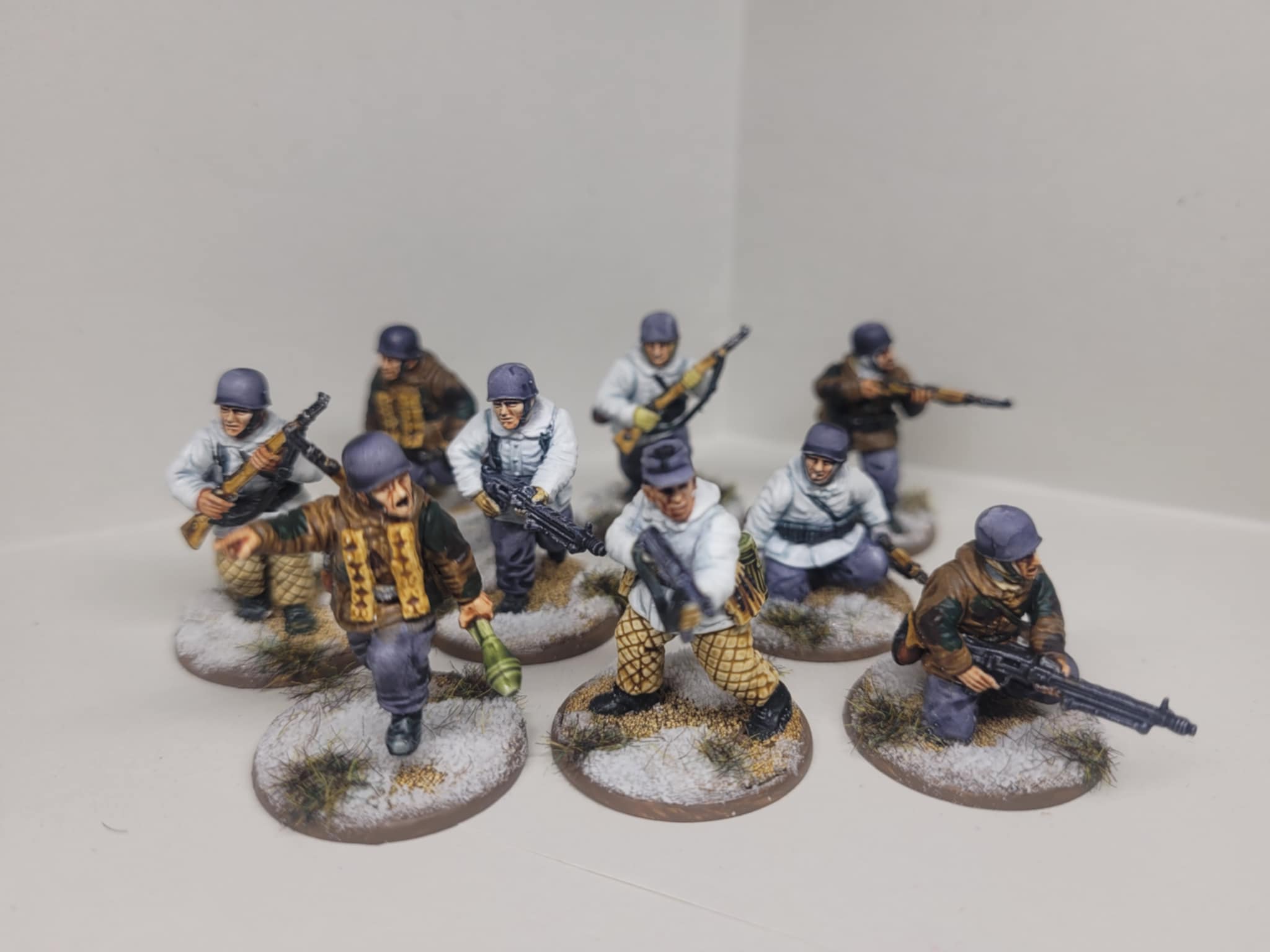 Winter Fallschirmjager Bolt Action – OnTableTop – Home of Beasts of War
